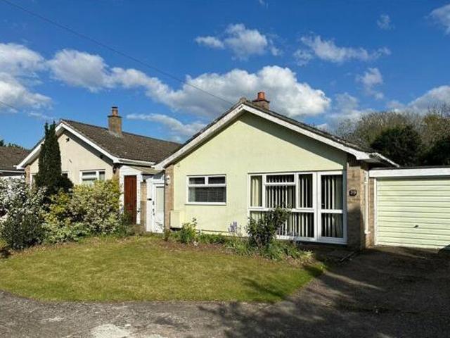 3 Bedroom Link Detached House For Sale In Campton, Shefford