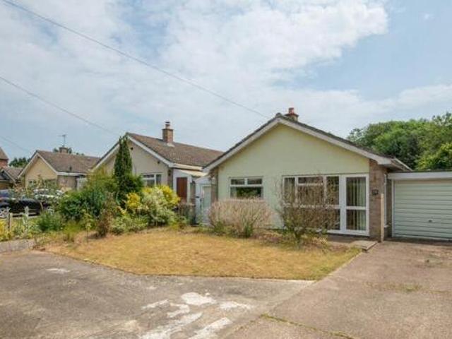 3 Bedroom Link Detached House For Sale In Campton