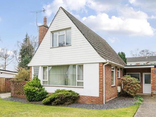 3 Bedroom Link Detached House For Sale In Chandler´s Ford, Hampshire