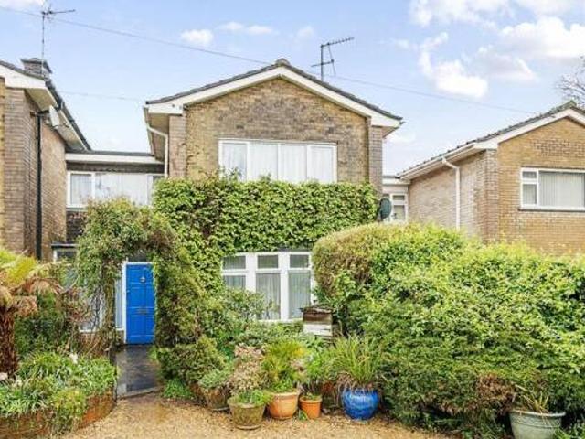3 Bedroom Link Detached House For Sale In Chandler´s Ford, Hampshire
