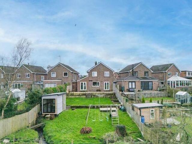3 Bedroom Link Detached House For Sale In Cheadle