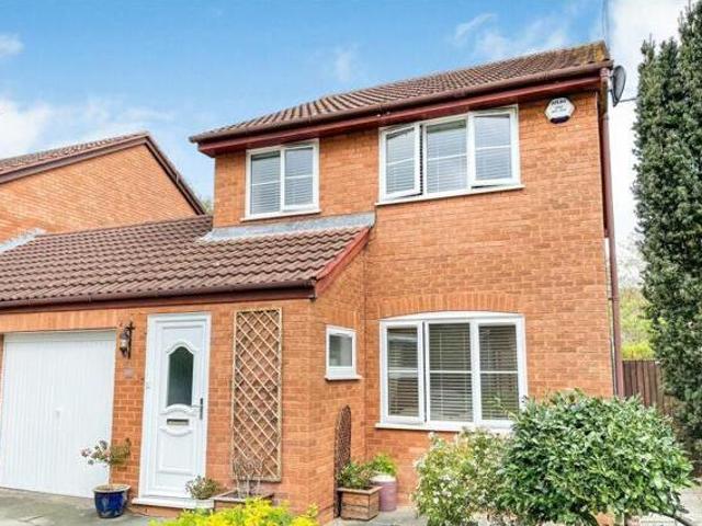 3 Bedroom Link Detached House For Sale In Chester, Cheshire