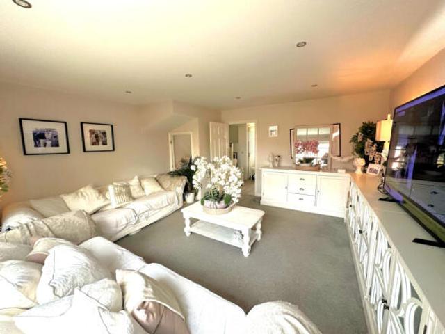 3 bedroom link detached house for sale in Coniston Close, Woodley, RG5 4AY, RG5