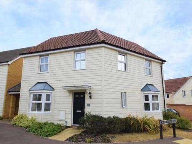 3 bedroom link detached house for sale in CostesseyNR8