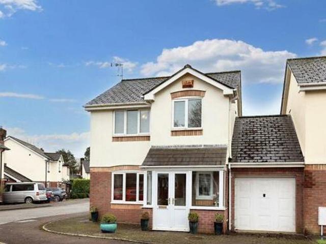 3 Bedroom Link Detached House For Sale In Cowbridge, Vale Of Glamorgan