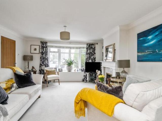 3 bedroom link detached house for sale in Clifton Crescent, Solihull, B91