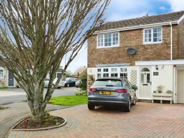 3 Bedroom Link Detached House For Sale In Cricklade