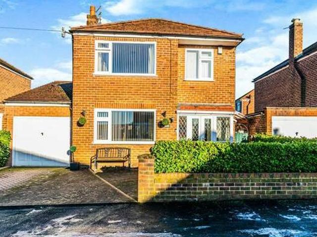 3 bedroom link detached house for sale in Darley Road Hazel Grove Stockport Cheshire SK7