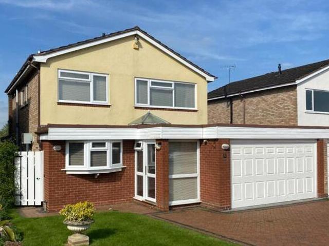 3 Bedroom Link Detached House For Sale In Dorridge