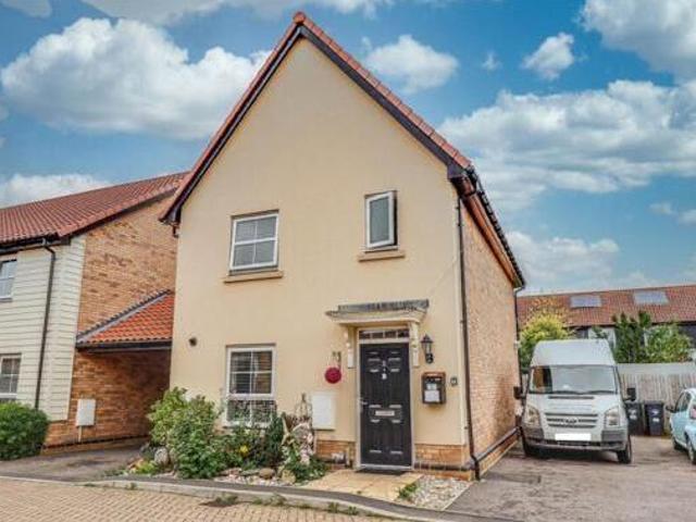3 Bedroom Link Detached House For Sale In Elsenham