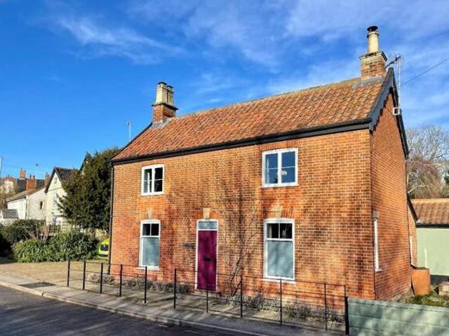 3 Bedroom Link Detached House For Sale In Eye, Suffolk