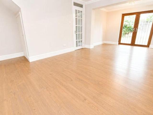 3 bedroom link detached house for sale in Fallowfield Close, Weavering, ME14