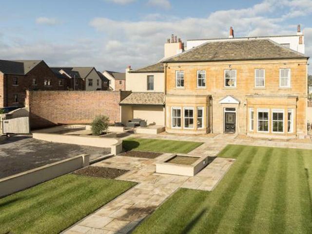 3 Bedroom Link Detached House For Sale In Featherstone, Pontefract
