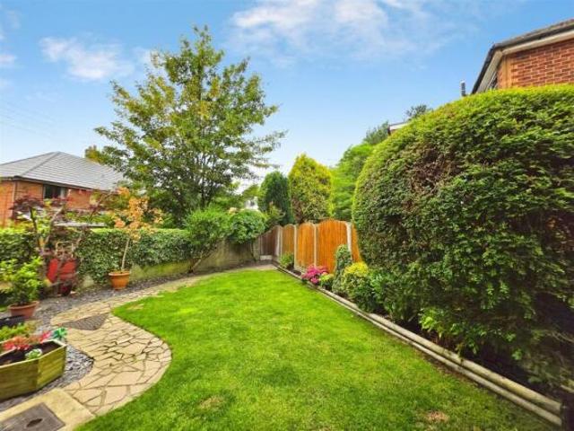 3 bedroom link detached house for sale in Fernlea Grove, Longton, Stoke On Trent, ST3