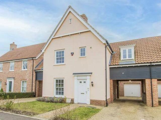 3 bedroom link detached house for sale in Firecrest Close Wymondham NR18