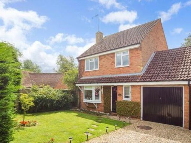 3 Bedroom Link Detached House For Sale In Great Shefford, Berkshire