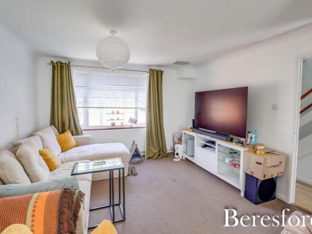 3 bedroom link detached house for sale in Hamilton Crescent, Warley, CM14