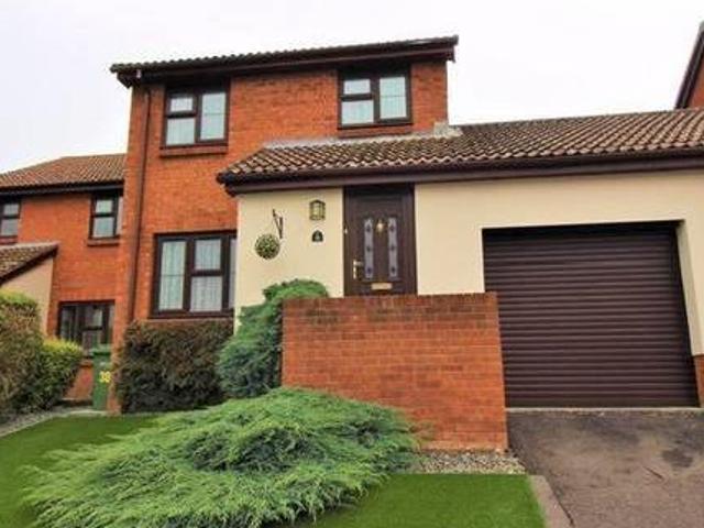 3 bedroom link detached house for sale in James Orchard Berkeley GL13