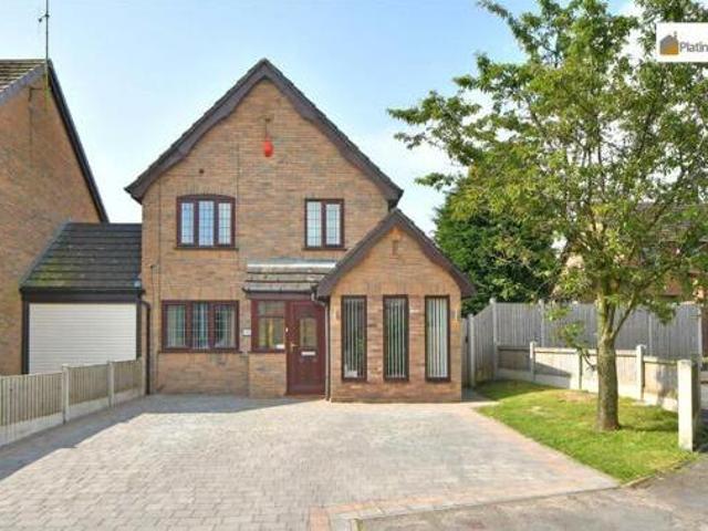 3 Bedroom Link Detached House For Sale In Meir Park