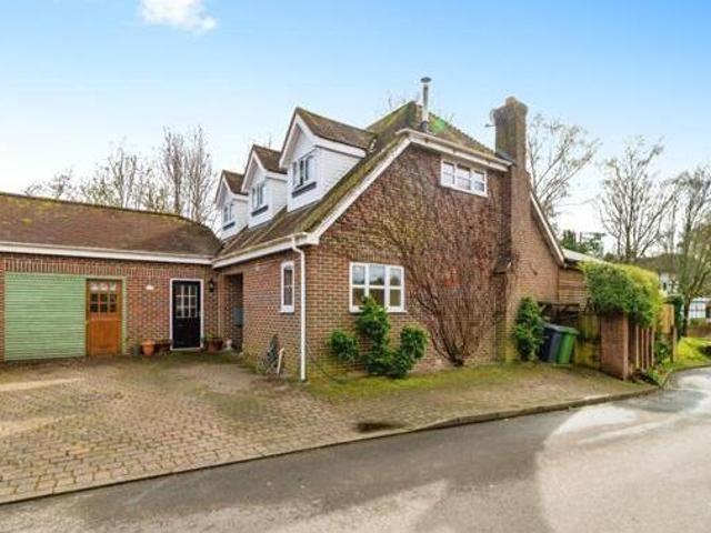 3 Bedroom Link Detached House For Sale In Micheldever