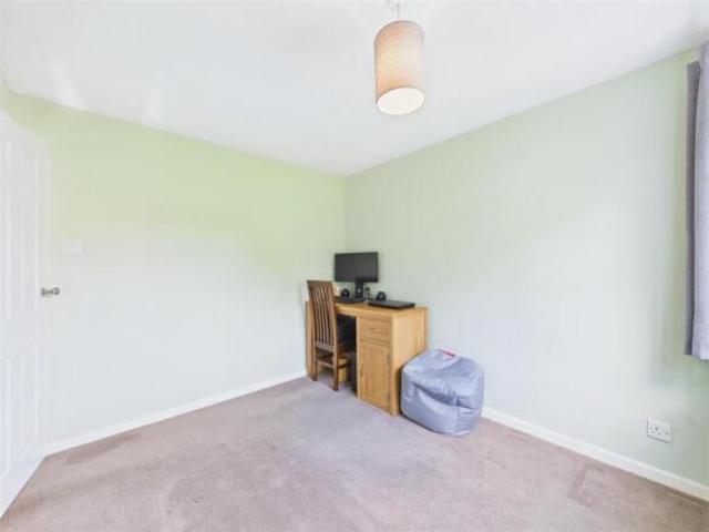 3 bedroom detached house for sale in Moor View Road, Sheffield, S8
