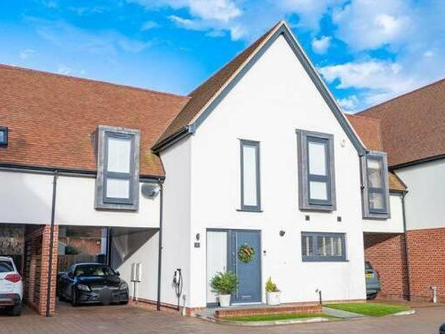3 bedroom link detached house for sale in Morris Dance Place Thaxted Dunmow CM6