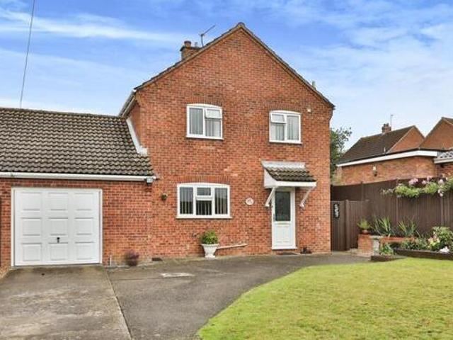 3 Bedroom Link Detached House For Sale In Necton