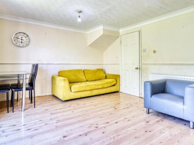 3 bedroom link detached house for sale in Oldbrook Boulevard, Oldbrook, Milton Keynes, MK6