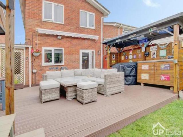 3 bedroom link detached house for sale in Pembury Avenue, Coventry, CV6