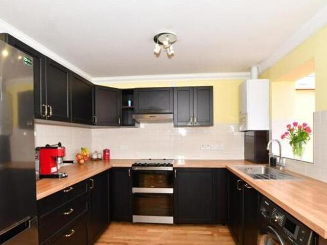 3 Bedroom Link Detached House For Sale In Portsmouth
