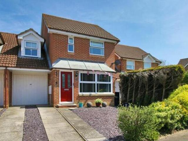 3 Bedroom Link Detached House For Sale In Ridgewood