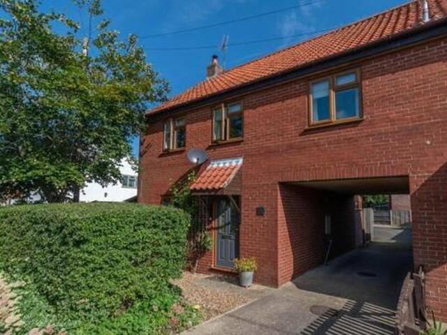 3 Bedroom Link Detached House For Sale In Sculthorpe