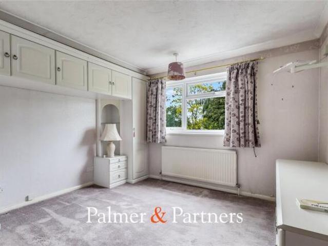 3 bedroom link detached house for sale in Sidmouth Road, Chelmsford, Essex, CM1
