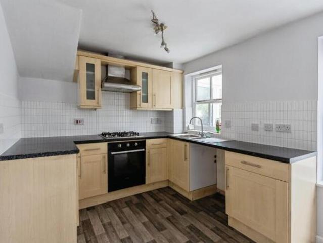 3 bedroom link detached house for sale in Silkstone Court, Leeds, LS15
