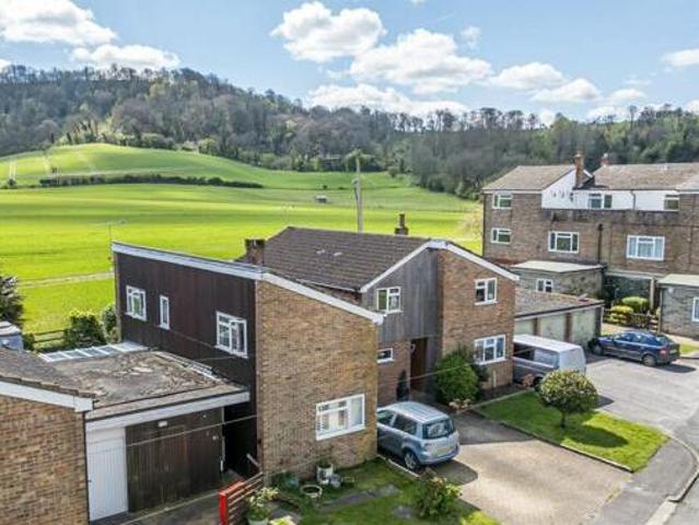 3 Bedroom Link Detached House For Sale In South Harting