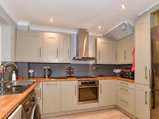 3 Bedroom Link Detached House For Sale In Southwater, Horsham