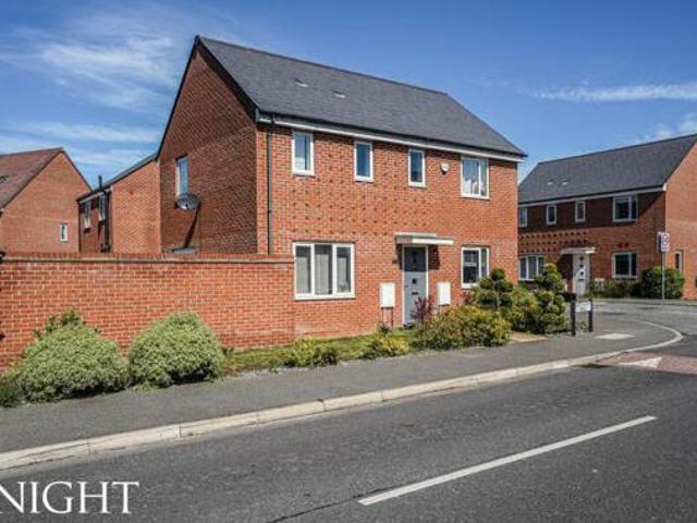 3 Bedroom Link Detached House For Sale In Stanway, Colchester