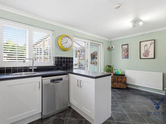 3 bedroom link detached house for sale in Stirrup Close, Chelmsford, CM1 6, CM1