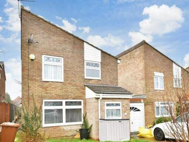 3 Bedroom Link Detached House For Sale In Strood, Rochester