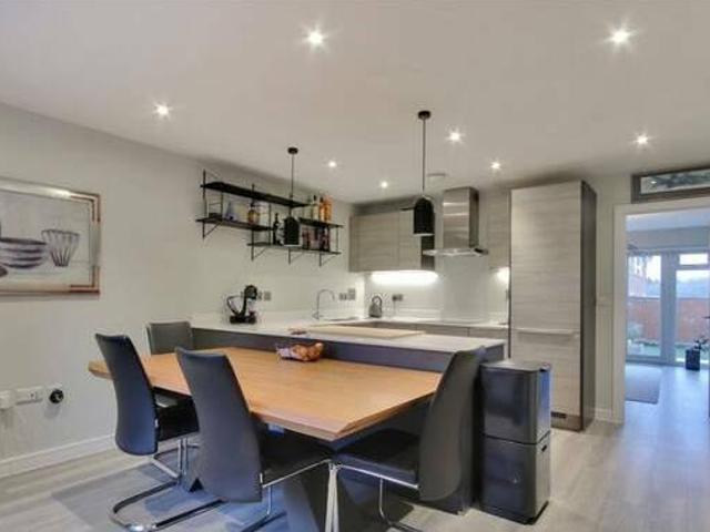 3 bedroom link detached house for sale in Summer Avenue Horam East Sussex TN21
