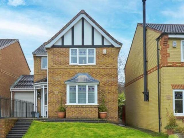 3 Bedroom Link Detached House For Sale In Sunderland, Tyne And Wear