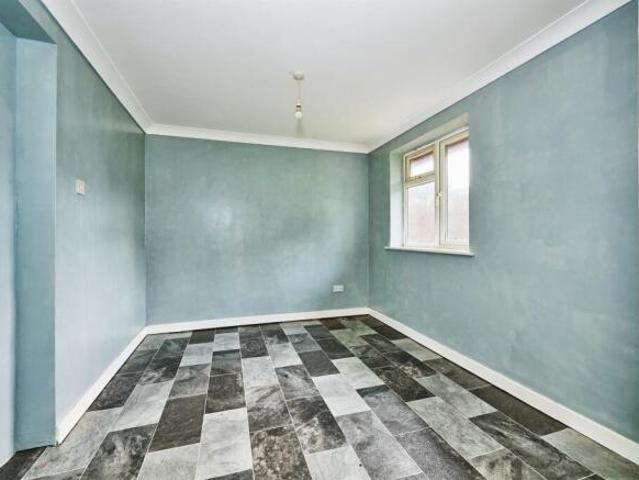 3 bedroom link detached house for sale in Sunnymead, Peterborough, PE4