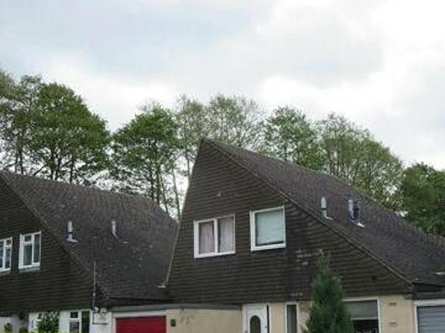 3 Bedroom Link Detached House For Rent In Yarnfield
