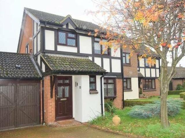 3 bedroom link detached house for rent in Gamlin Sandy SG19