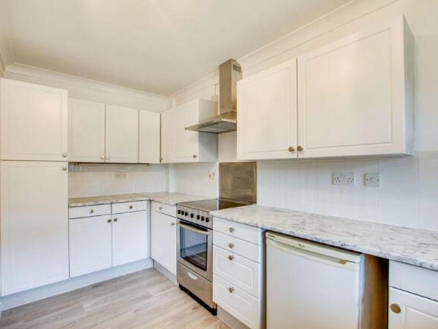 3 bedroom link detached house for rent in Henley Fields, Weavering, Maidstone, Kent, ME14