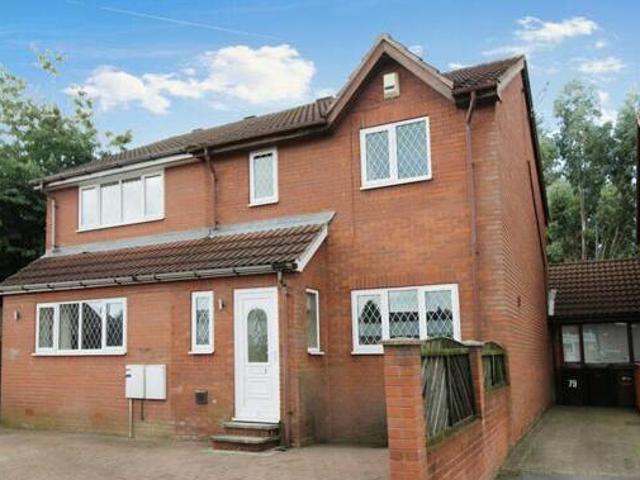 3 Bedroom Link Detached House For Rent In Leeds, West Yorkshire