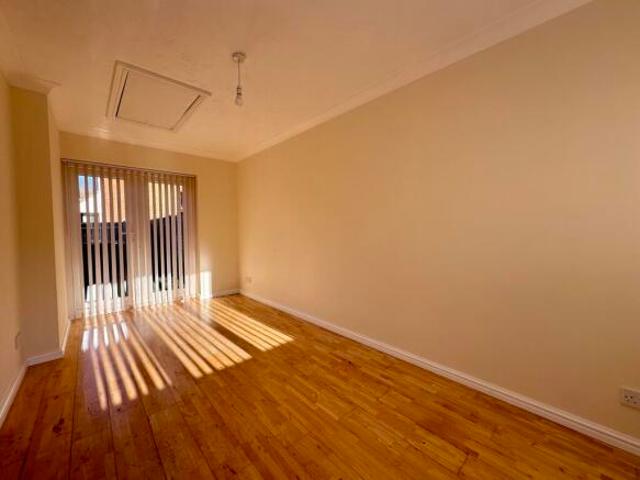 3 bedroom link detached house for rent in Lucerne Close, Cambridge, Cambridgeshire, CB1