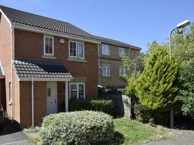 3 Bedroom Link Detached House For Rent In Orpington, Kent