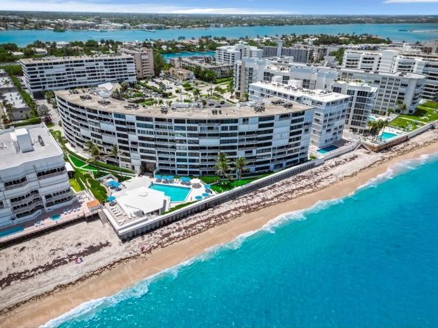 3 bedroom luxury Apartment for sale in South Palm Beach, Florida
