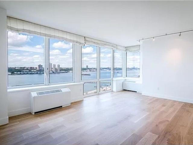 3 bedroom luxury Flat for rent in New York, United States